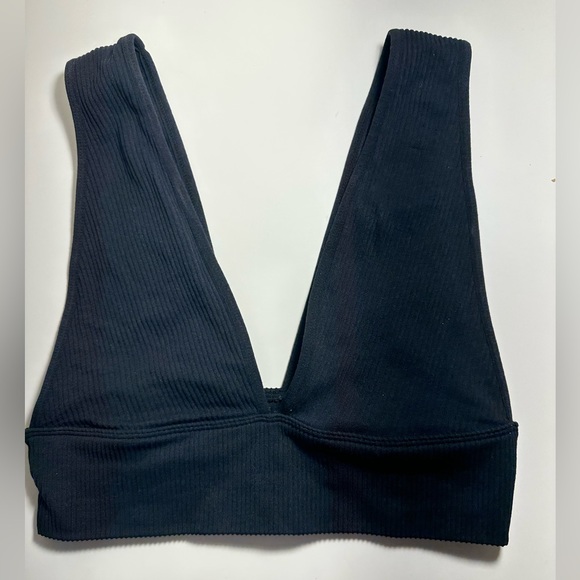 Garage | Tops | Garage Stella Seamless Deep Plunge Crop Top | Poshmark